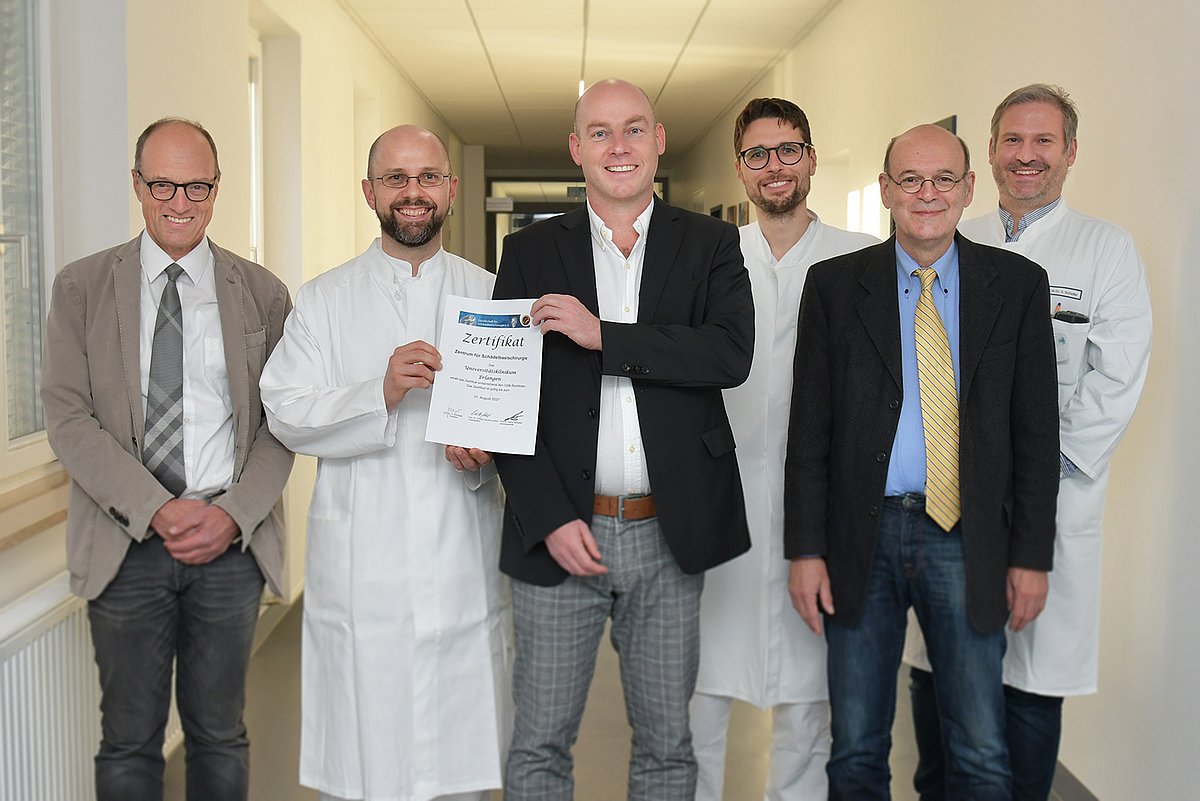 Gemeinsam gegen Erkrankungen und Tumoren der Schädelbasis ...